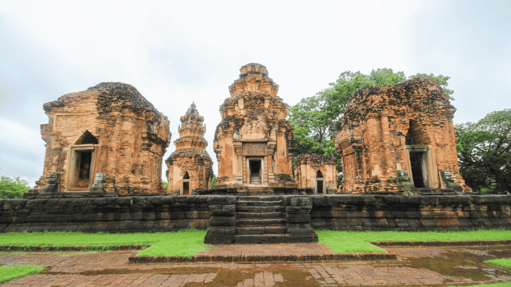 Surin Spotlight: 10 Unmissable Experiences in Thailand's Silk City